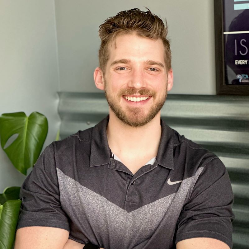 Dr. Steffan Miller, D.C. | St. Charles Chiropractor at Evolve Chiropractic